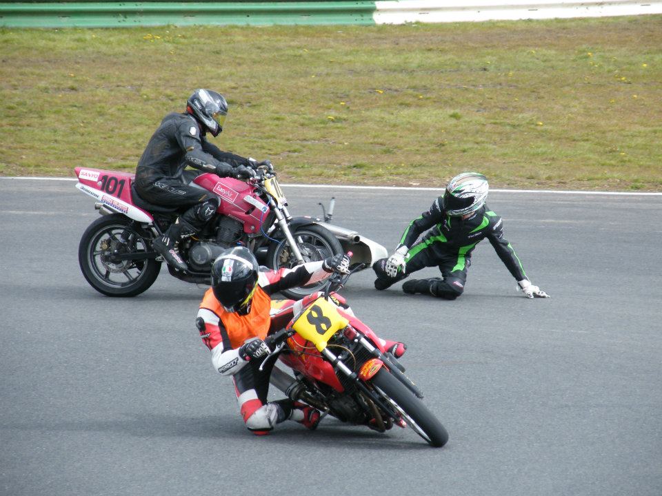 Jonathan Owens crash Cb500 racing – P3 Tuning Ltd